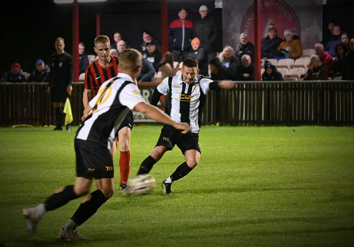 Dronfield Town 3-3 Brigg Town FC CIC - Brigg Town Football Club CIC ...