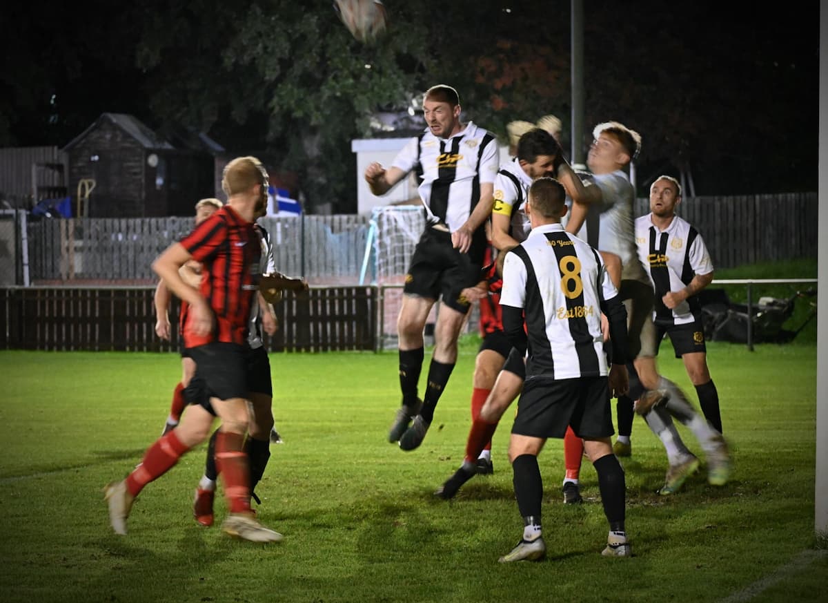 Dronfield Town 3-3 Brigg Town FC CIC - Brigg Town Football Club CIC ...